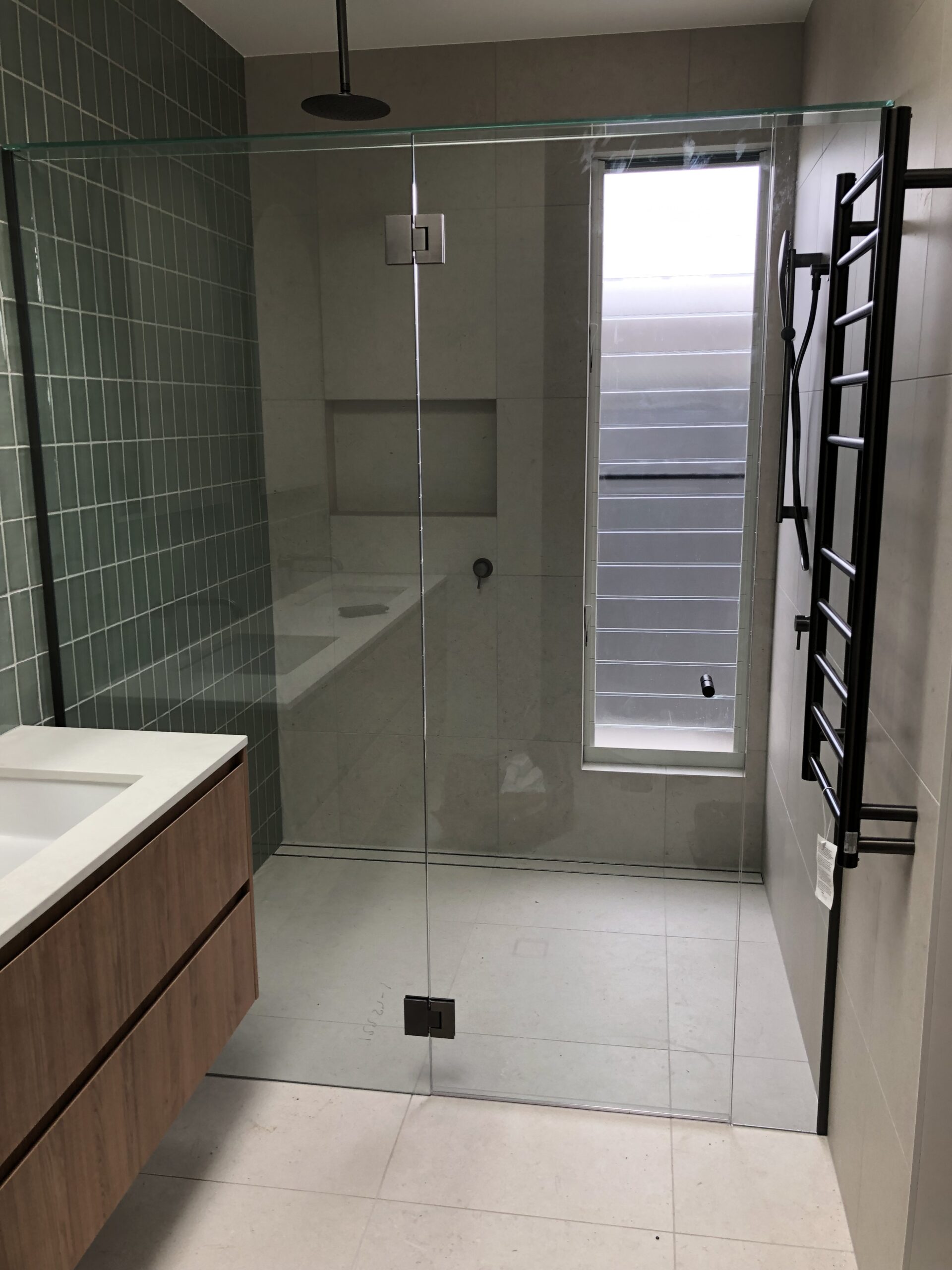 Custom Shower Screens Sunshine Coast
