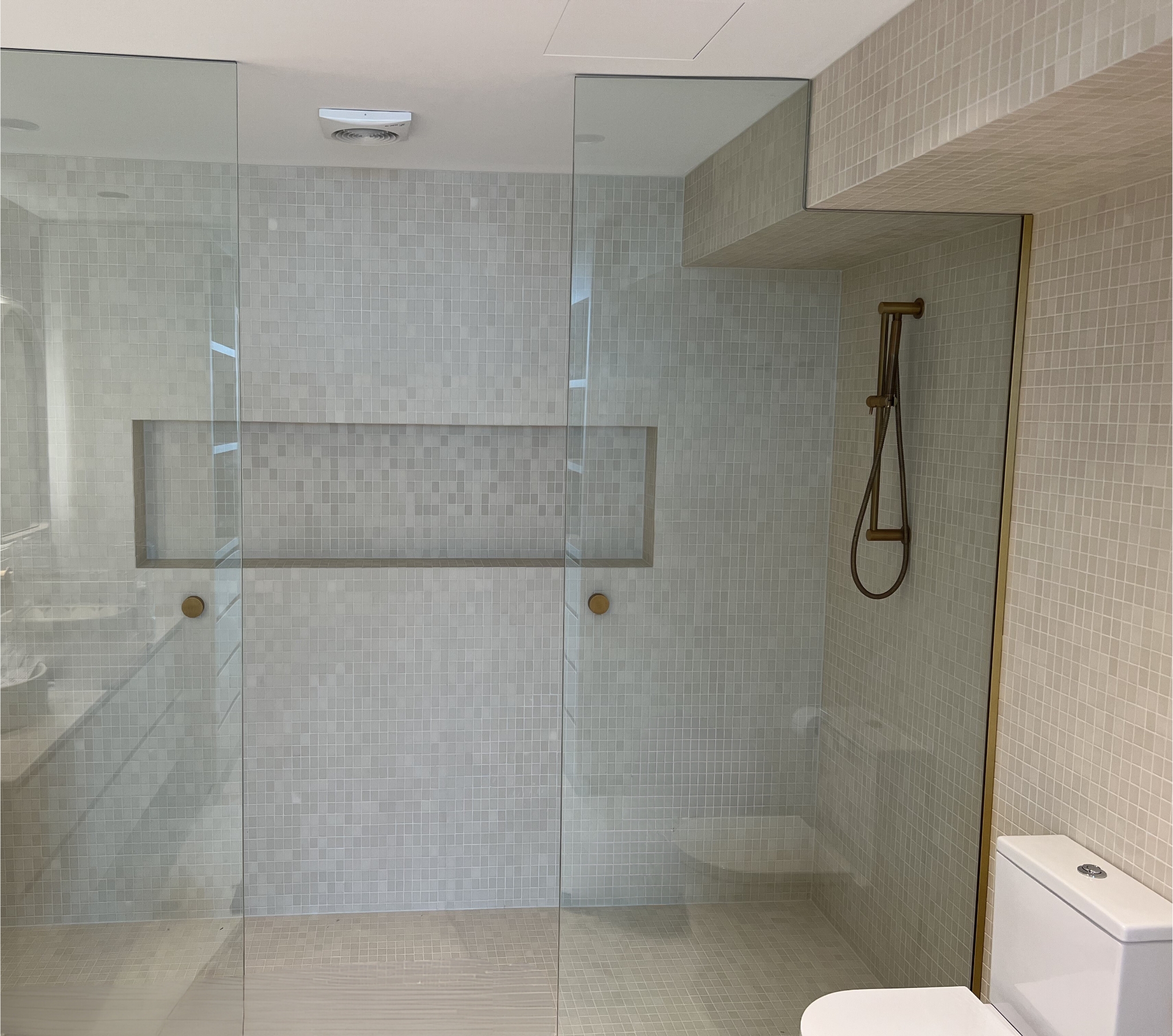 ultimate shower screens sunshine coast - Ultimate Shower Screen